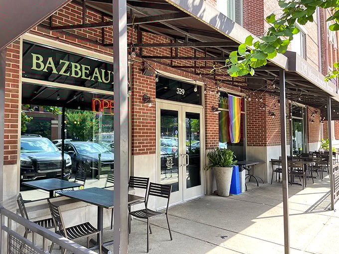 Bazbeaux: The hipster haven of Indy's pizza scene. Brick walls and outdoor seating set the stage for a slice of European-inspired indulgence.