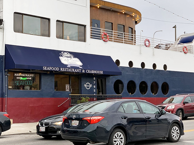 Ahoy, matey! Captain James Seafood Palace is the landlocked ship of your dreams, serving up oceans of flavor in every bite.