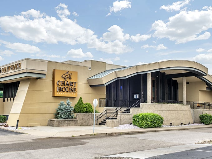 Sleek, sophisticated, and serving up seafood with style. Chart House is where fish tales become gourmet reality!