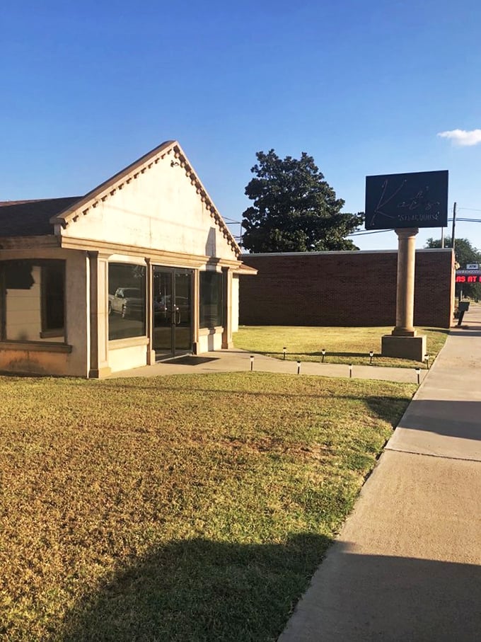 Steak served with a side of charm! Kat's quaint fa&ccedil;ade hints at the warm, delicious experience waiting inside.