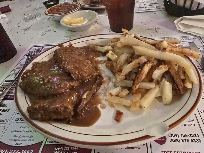 Baked steak: where comfort food meets culinary magic. It's like a warm hug for your stomach.