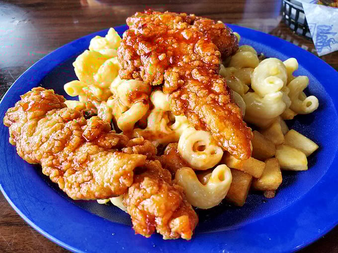 Buffalo chicken and mac & cheese: proof that sometimes the best relationships are the ones your cardiologist warns you about.