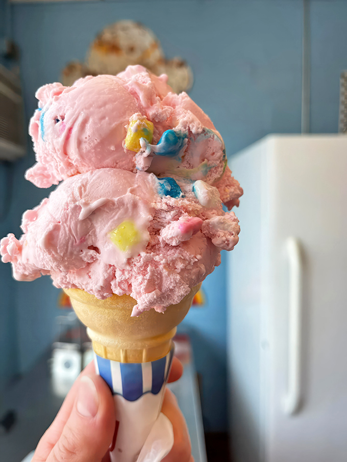 Ice cream that's more colorful than a tie-dye shirt at Woodstock! This bubblegum flavor is a sweet, nostalgic trip back to childhood.