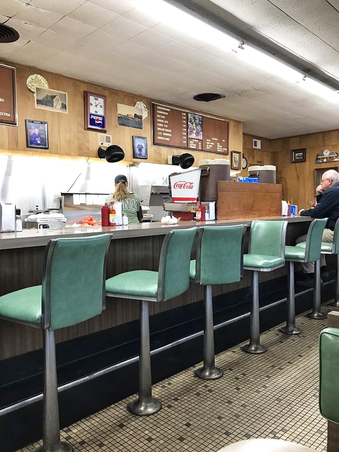 Pull up a chair to happiness! These counter seats aren't just for eating &ndash; they're front-row tickets to the greatest burger show on Earth.