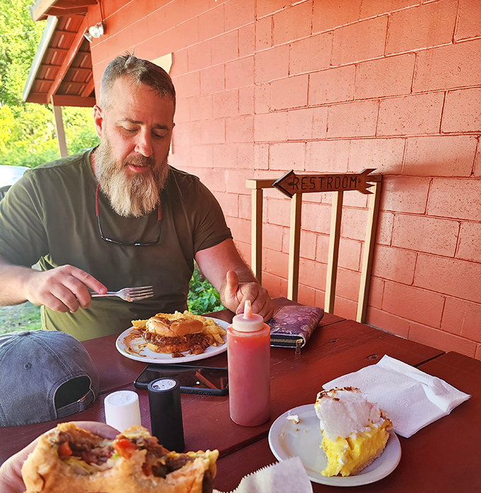 Where everybody knows your name (or at least your favorite pie). This diner scene is straight out of a Norman Rockwell painting, with a side of Southern charm.