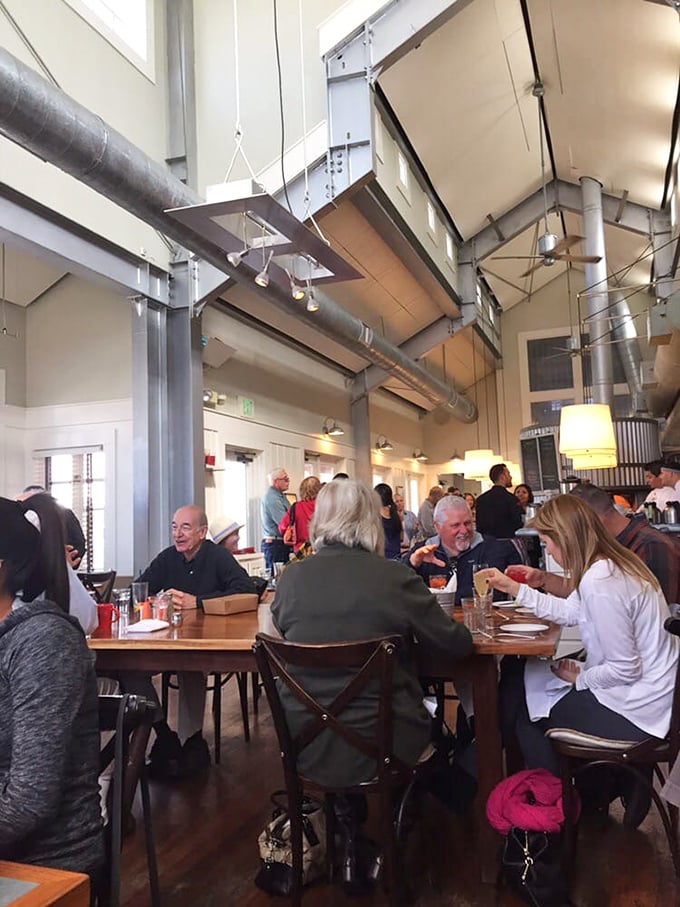 Welcome to the happiest place on earth (sorry, Mickey). Boon Fly's dining room is buzzing with the sweet sound of satisfied customers.