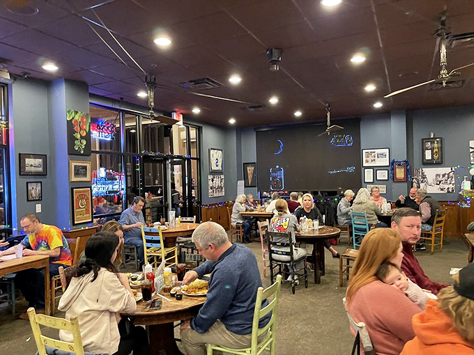 Where everybody knows your name &ndash; or soon will! Ramsey's bustling dining room is like a scene from a Norman Rockwell painting come to life.