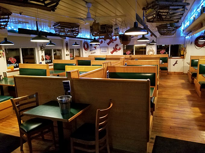 Nautical nook nirvana! Petey's dining area is a cozy cove of seafaring charm, perfect for landlubbers and salty dogs alike.