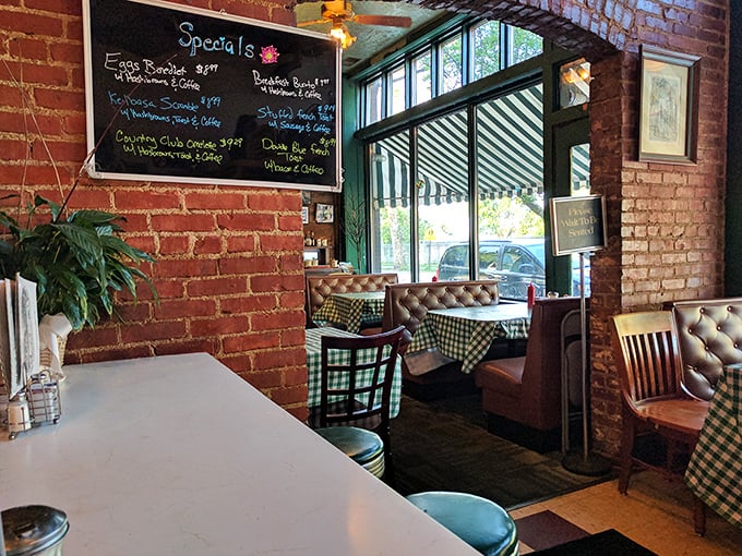 Exposed brick, vintage lighting, and local art create an ambiance that's equal parts cozy diner and hip coffee shop. It's where comfort meets cool!