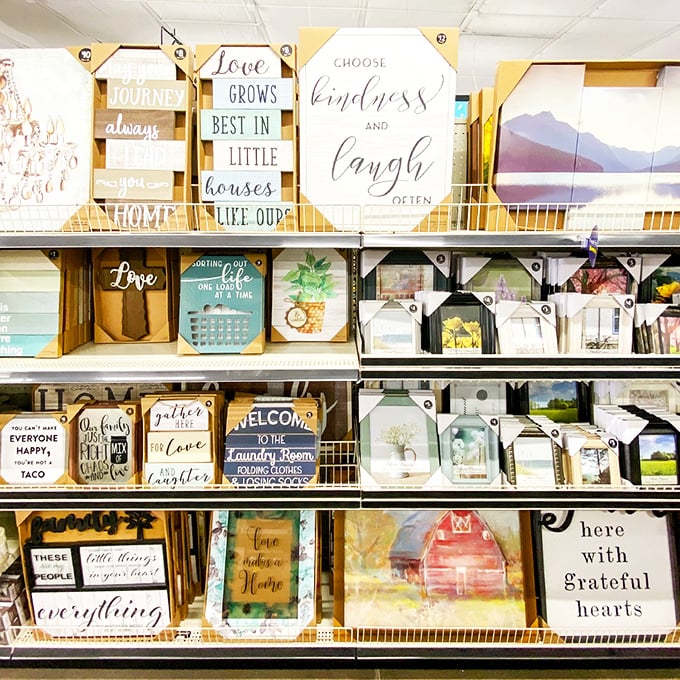 Wall wisdom galore! These signs dish out more feel-good vibes than a marathon of your favorite sitcoms. Time to decorate!