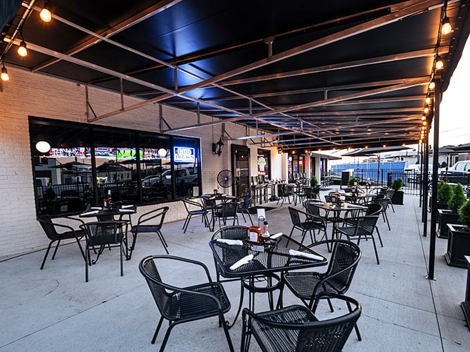 Al fresco dining with a side of Southern charm. This outdoor seating area is perfect for people-watching and pretending you're on a New England holiday.