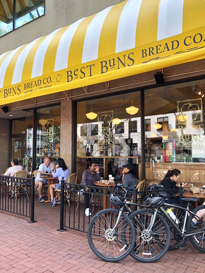 Al fresco dining at its finest. The perfect spot to people-watch while debating whether to order seconds (or thirds).