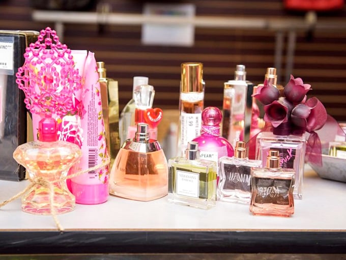 Scent-sational selection! This perfume display is a feast for the nose. Find your signature scent and leave a trail of intrigue wherever you go.