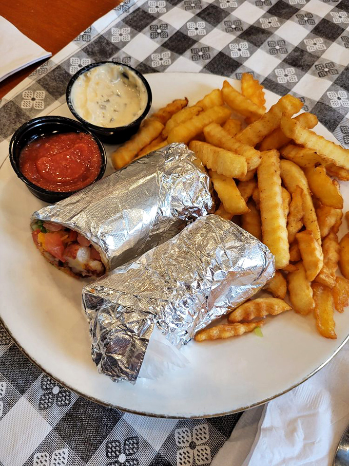 Scallop soft tacos: Where the ocean meets the farm in a tortilla-wrapped flavor fiesta. Who knew Delaware could do Baja?