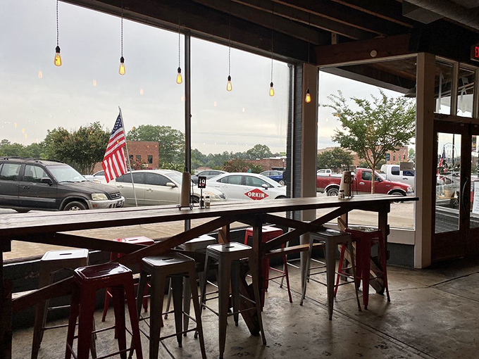 A room with a view&hellip; of more pizza. These window seats offer prime people-watching and the perfect backdrop for your "I'm about to devour this" selfie.