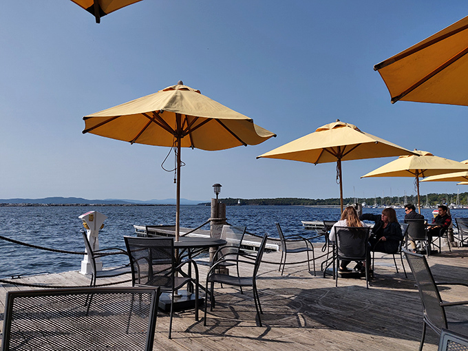 Lake views and cool brews &ndash; is this heaven? Nope, just another day in paradise at Splash at the Boathouse.