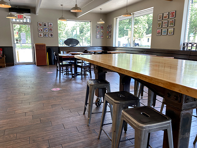 Pull up a chair and stay awhile! Hans' Bakery's cozy interior invites you to linger over life's sweetest moments.