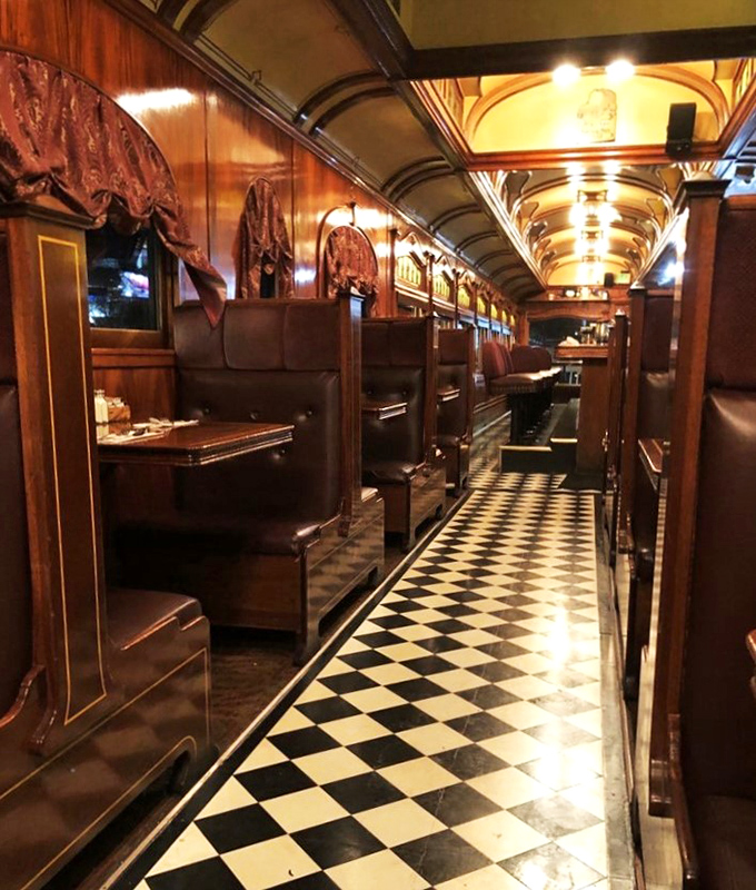 Where retro charm meets modern appetite. This diner car interior is serving up ambiance with a side of nostalgia.
