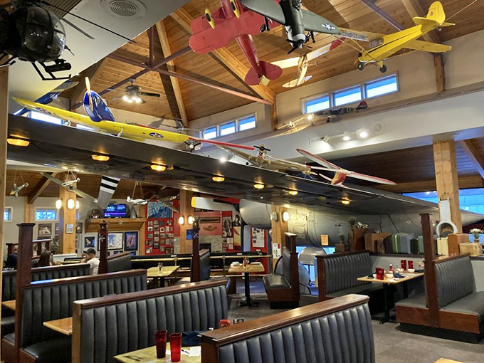 Dining room or time machine? With model planes overhead and memorabilia galore, you'll feel like you've flown back to the golden age of aviation.