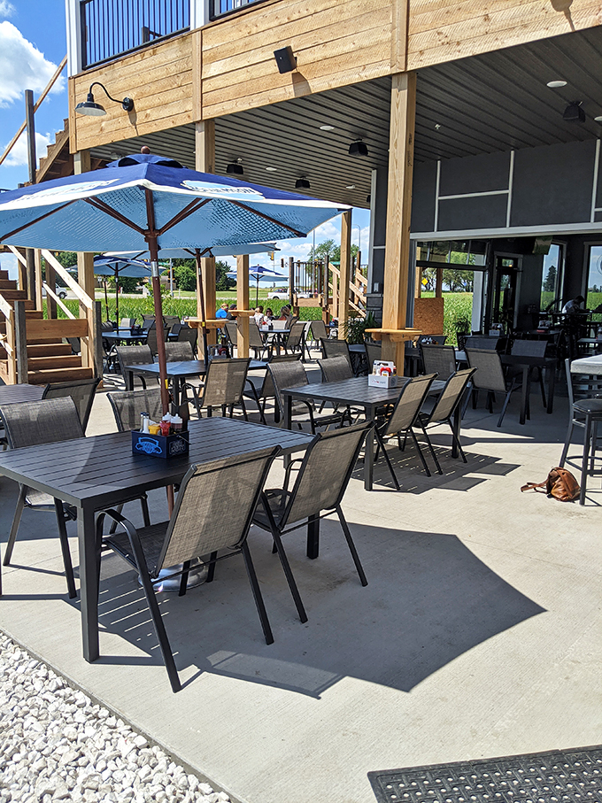 Alfresco flavor fiesta! Squealer's outdoor seating is perfect for those who like their BBQ with a side of sunshine and fresh air.