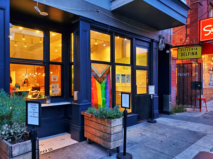 Sleek, chic, and oh-so-San Francisco! Pizzeria Delfina is where pizza goes to get its MBA in deliciousness.