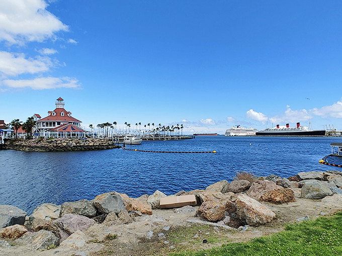 Queensview Steakhouse: Where "surf and turf" isn't just a menu item&mdash;it's the view!