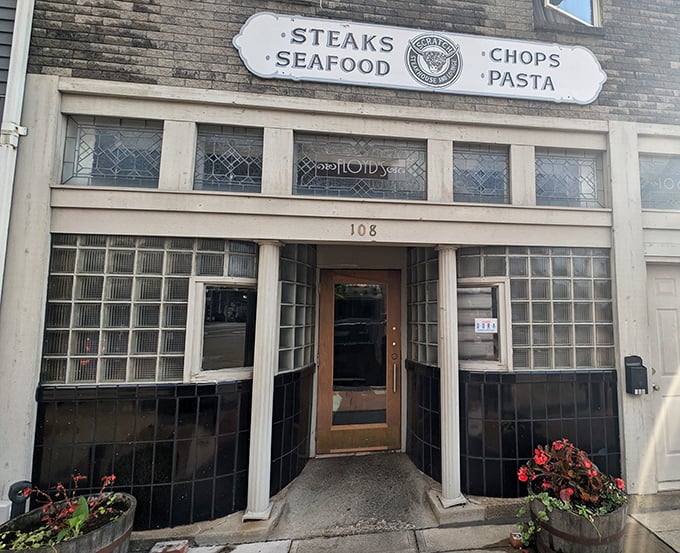 Scratch Steakhouse: Where 'homemade' isn't just a buzzword. Small-town charm, big-city flavor.