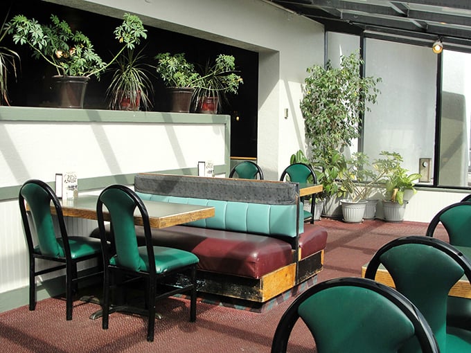 Nostalgia never tasted so good! Papa Tom's in Idaho Falls is serving up slices with a side of good ol' days charm.