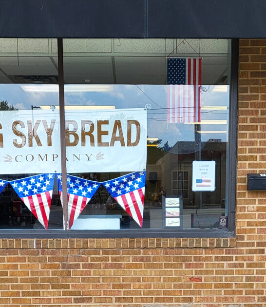 cinnamon rolls bakery iowa ftr