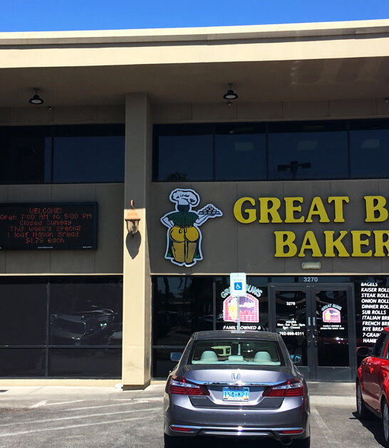 cinnamon rolls las vegas nv FTR