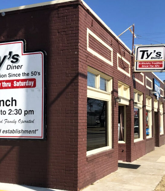 delicious burgers kansas restaurant FTR