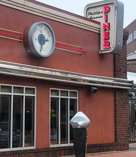 delicious burgers south dakota ftr