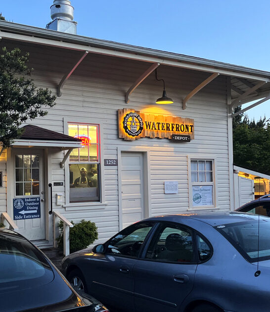 delicious seafood oregon restaurant FTR