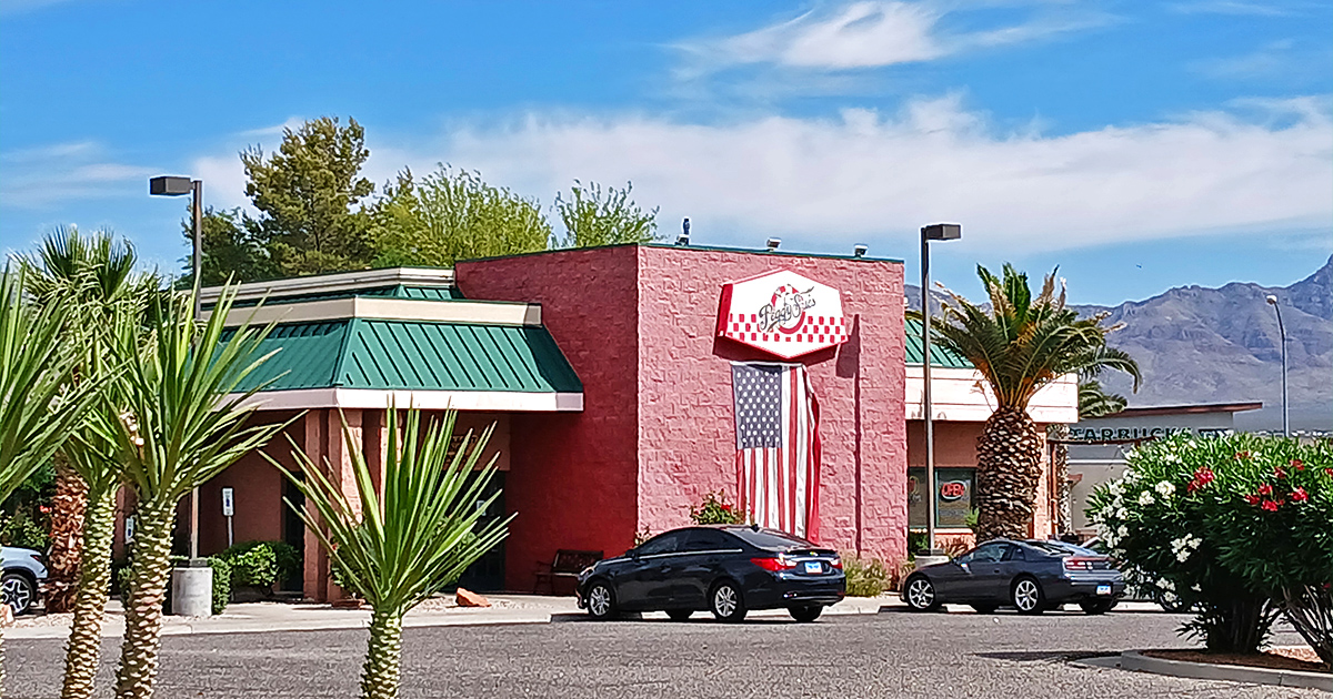 This 1950s-Style Diner In Nevada Has Milkshakes Known Throughout The West