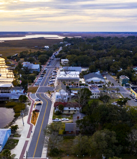 dreamy waterfront town georgia ftr