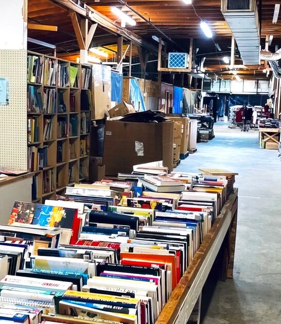 enormous used bookstore laurel de ftr