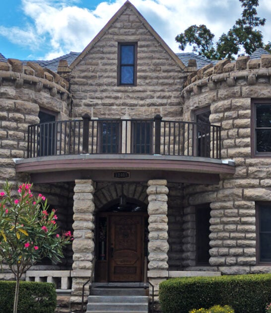 gorgeous castle shawnee ks FTR