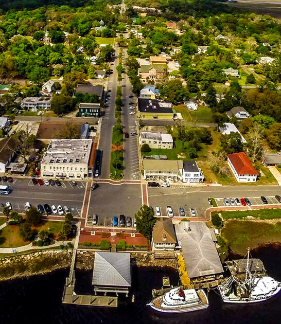gorgeous waterfront town georgia ftr