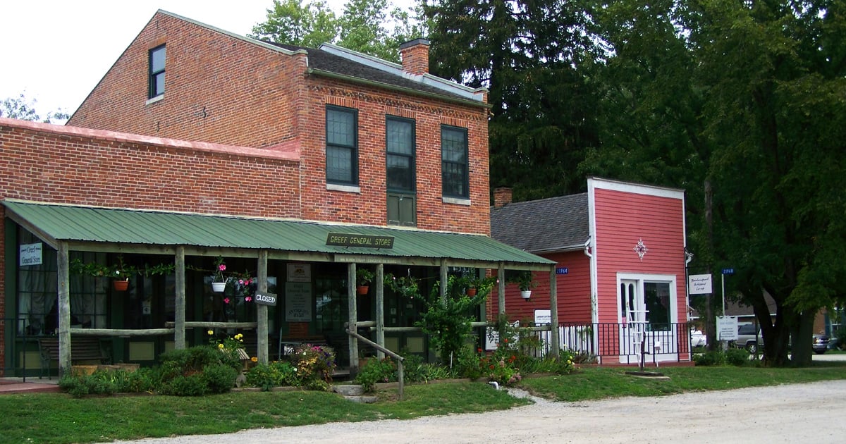 The Historic Small Town In Iowa That’s Perfect For A Weekend Getaway