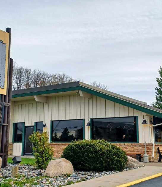 hole wall breakfast fargo nd ftr