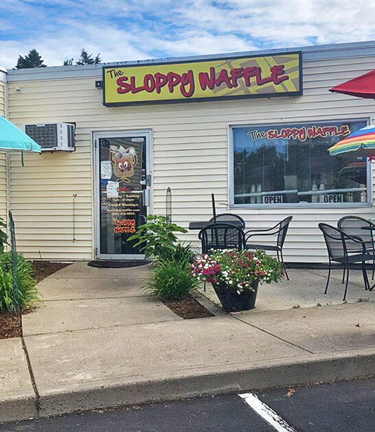 hole wall restaurant newington ct ftr