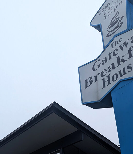 hole wall restaurant oregon FTR