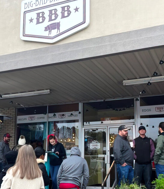 hole wall restaurant oxford ms ftr