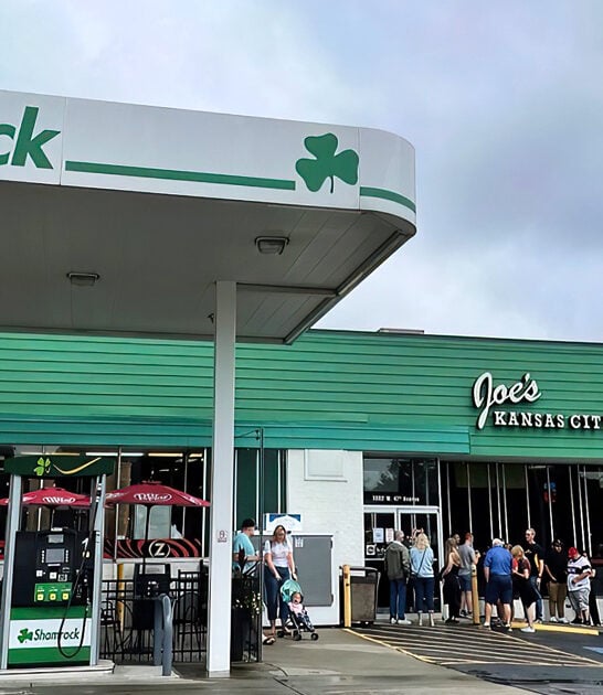 legendary bbq joint kansas FTR