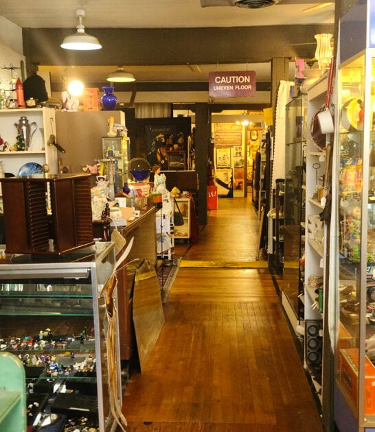 massive antique store maryland ftr