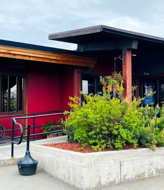 mouth watering pizza alaska FTR