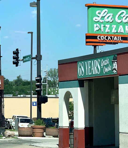 mouthwatering pizza restaurant nebraska ftr