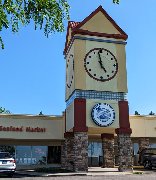 restaurants iowa delicious seafood ftr