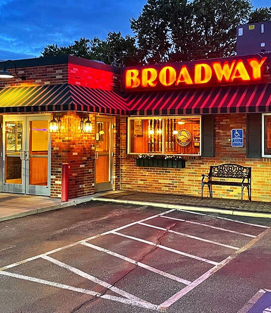 unassuming pizzerias minnesota ftr