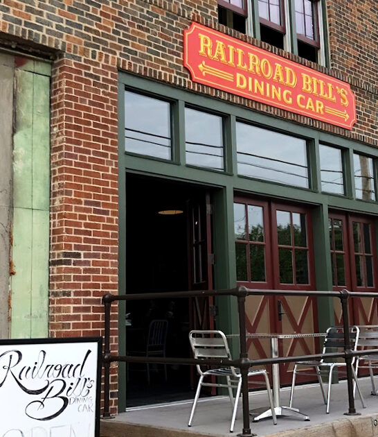 unassuming restaurant iowa omelet ftr